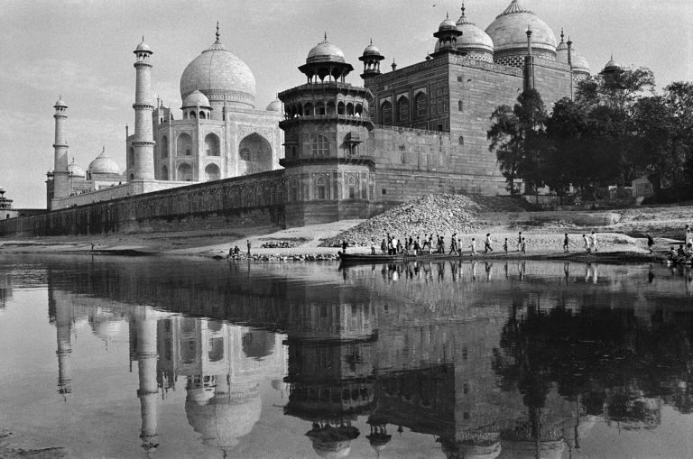 TAJ MAHAL – Raghu Rai Foundation