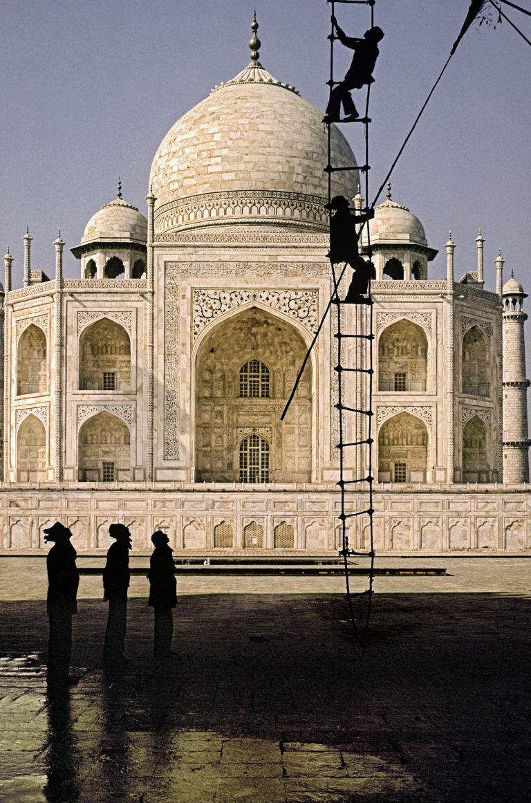 TAJ MAHAL – Raghu Rai Foundation